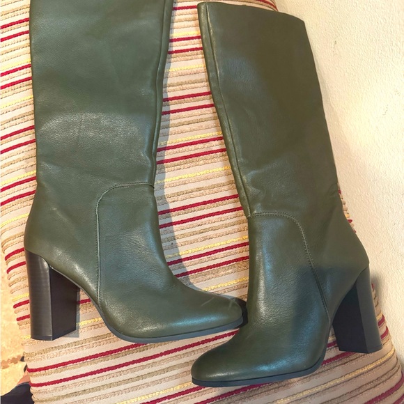 Kenneth Cole | Shoes | New Kenneth Cole Justin Olive Green Heeled Boots ...